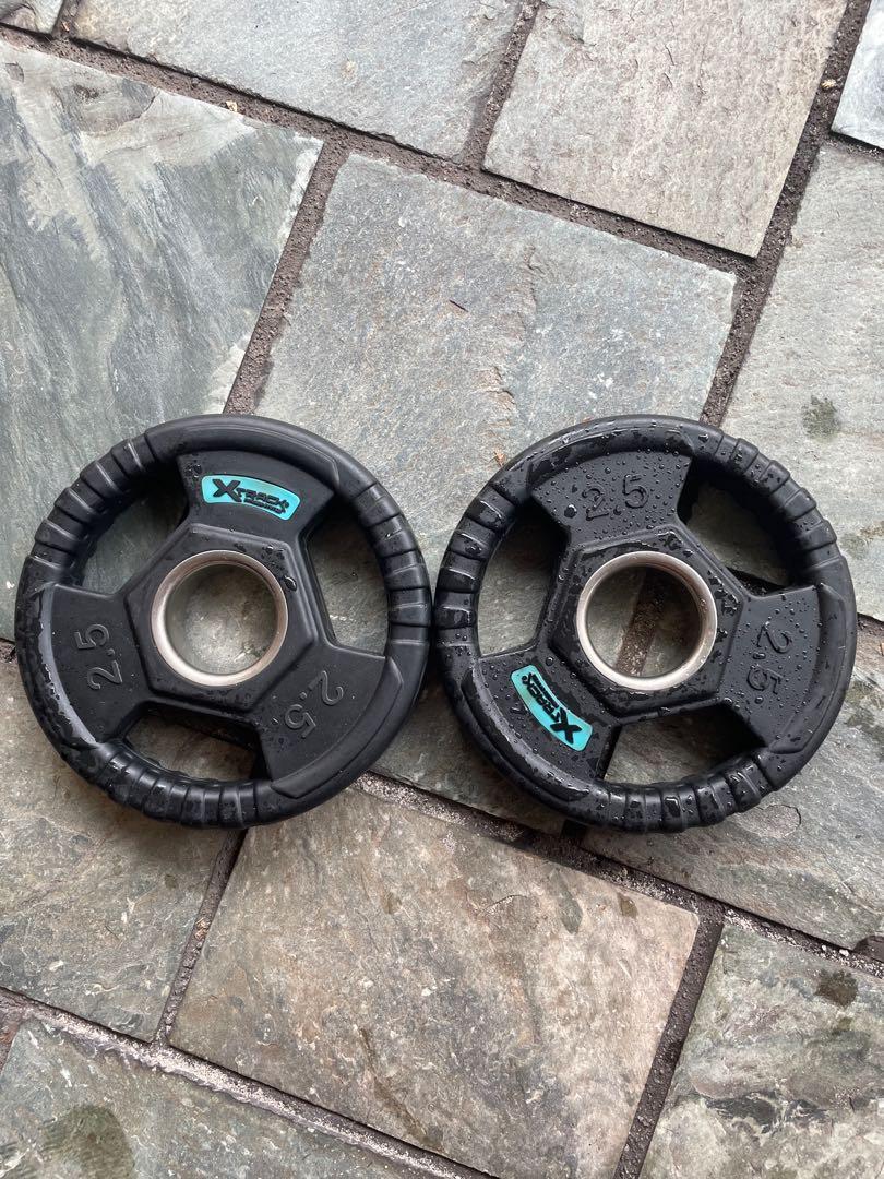 Barbell, weights and clips, Sports Equipment, Exercise & Fitness ...