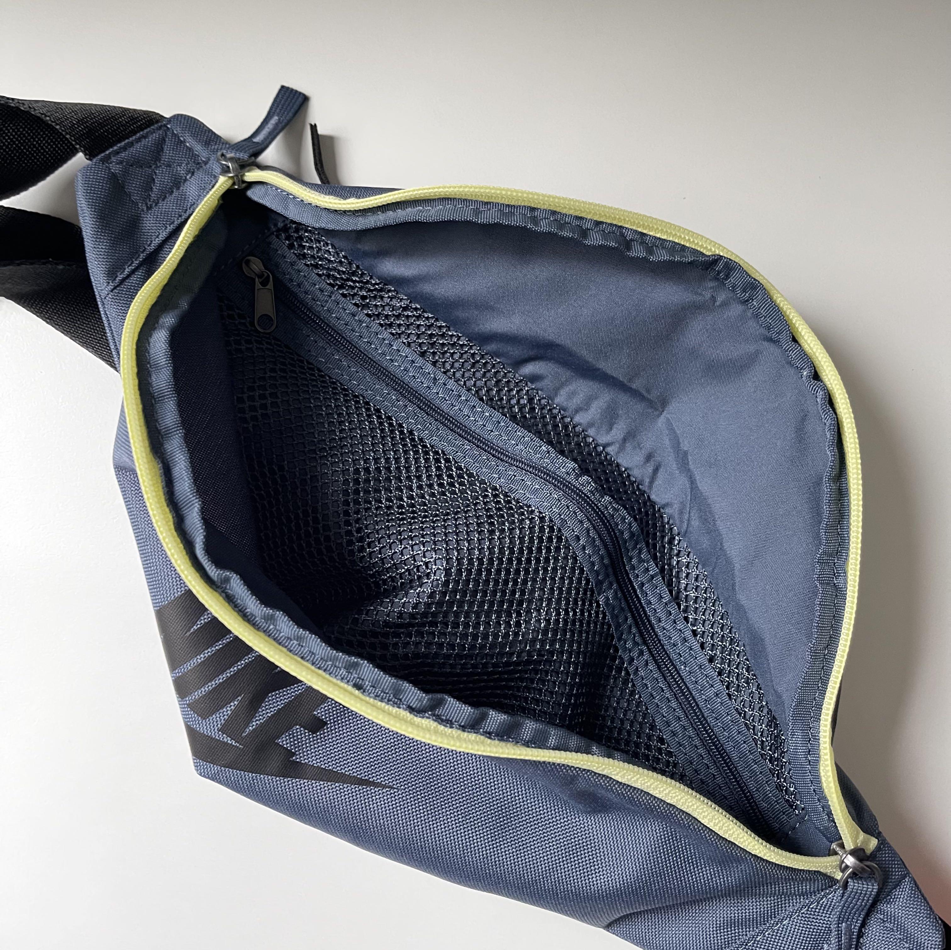 bnwt nike bum bag, Women's Fashion, Bags & Wallets, Cross-body Bags on ...