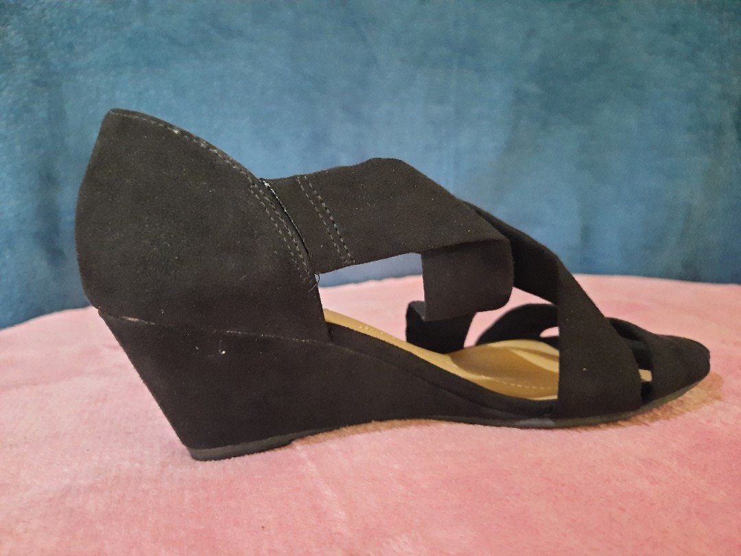 Dexflex (Payless), Women's Fashion, Footwear, Wedges on Carousell