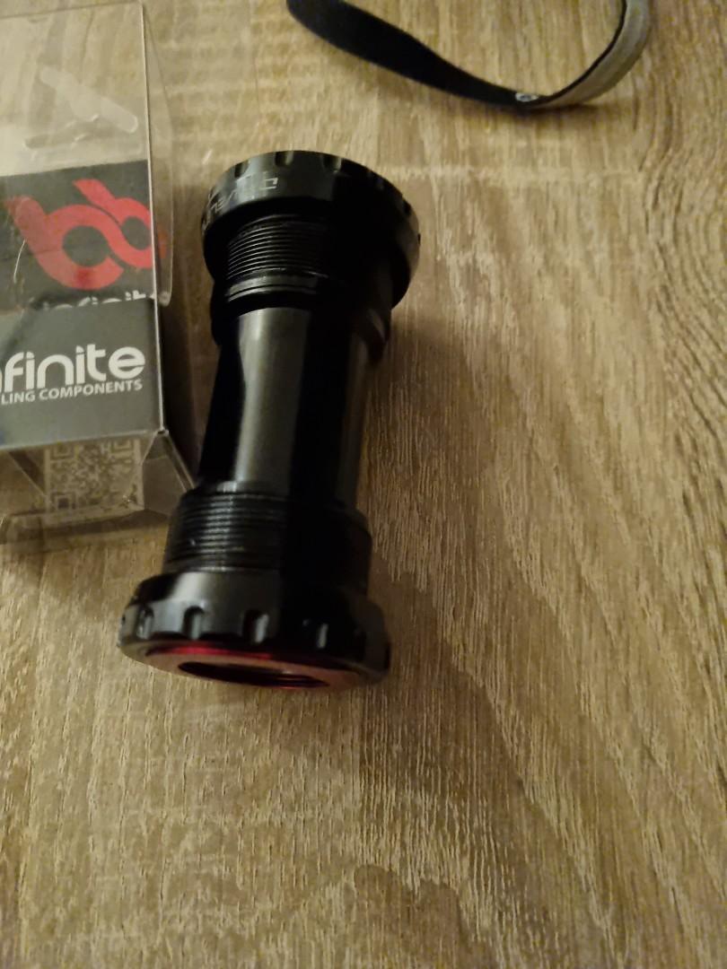 Driveline Bottom Bracket BSA24, Sports Equipment, Bicycles & Parts ...