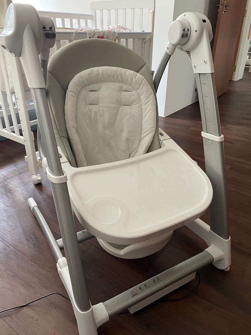 electric baby chair swing/rocking chair, Babies & Kids, Baby Nursery ...