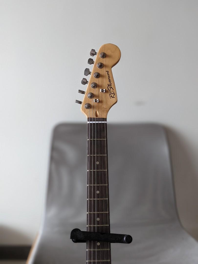 Electric Guitar Stratocaster RC Stromm, Hobbies & Toys, Music & Media ...