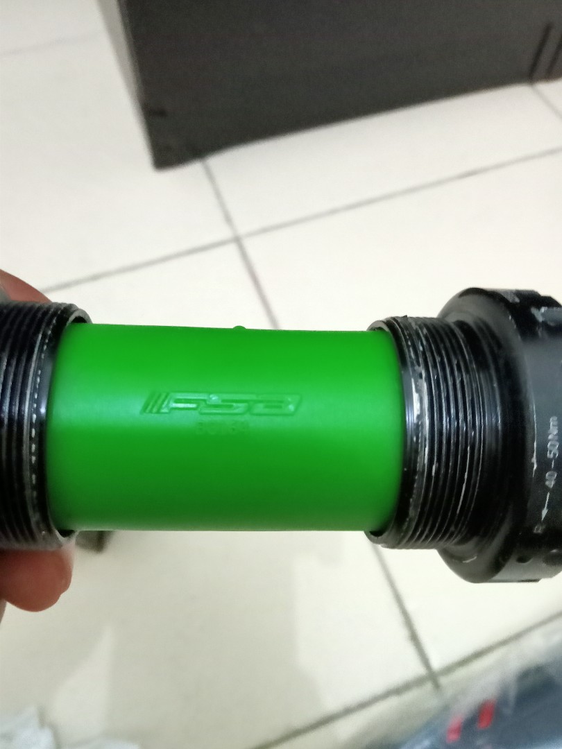 Fsa bottom bracket, Sports Equipment, Bicycles & Parts, Parts ...