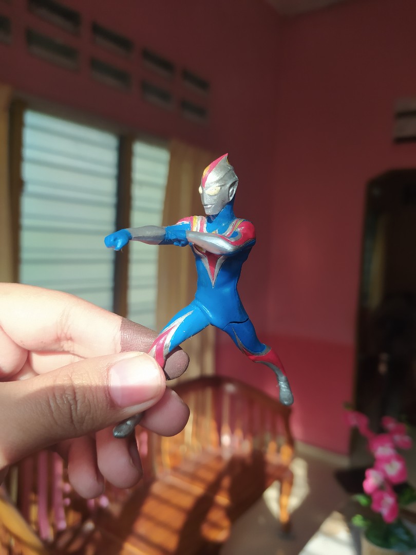 HG Core Ultraman cosmos on Carousell