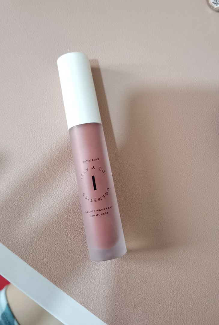 Issy & Co lip mouse lip tint lip cream lipstick, Beauty & Personal Care ...
