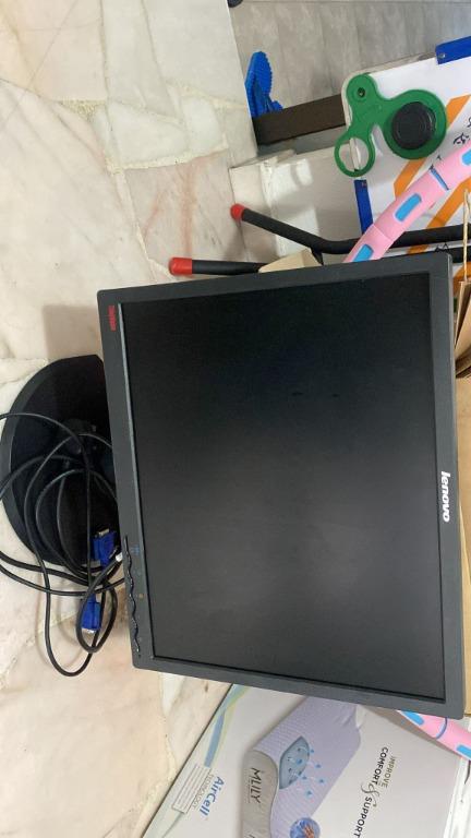 Lenovo ThinkVision L1900P 19-Inch Flat Panel LCD Monitor, Computers ...