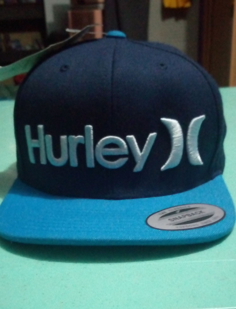 Original hurley snapback, Men's Fashion, Activewear on Carousell