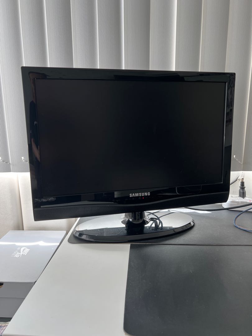 Samsung 22 inch TV / Monitor, TV & Home Appliances, TV & Entertainment ...