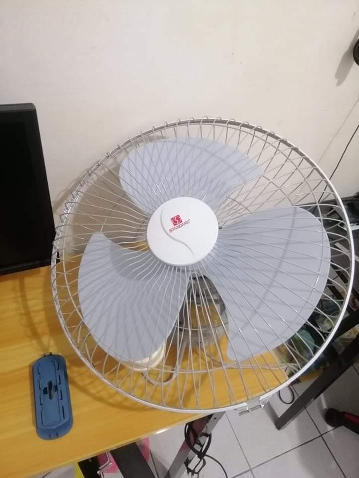 Standard Ceiling Efan, Furniture & Home Living, Lighting & Fans, Fans ...