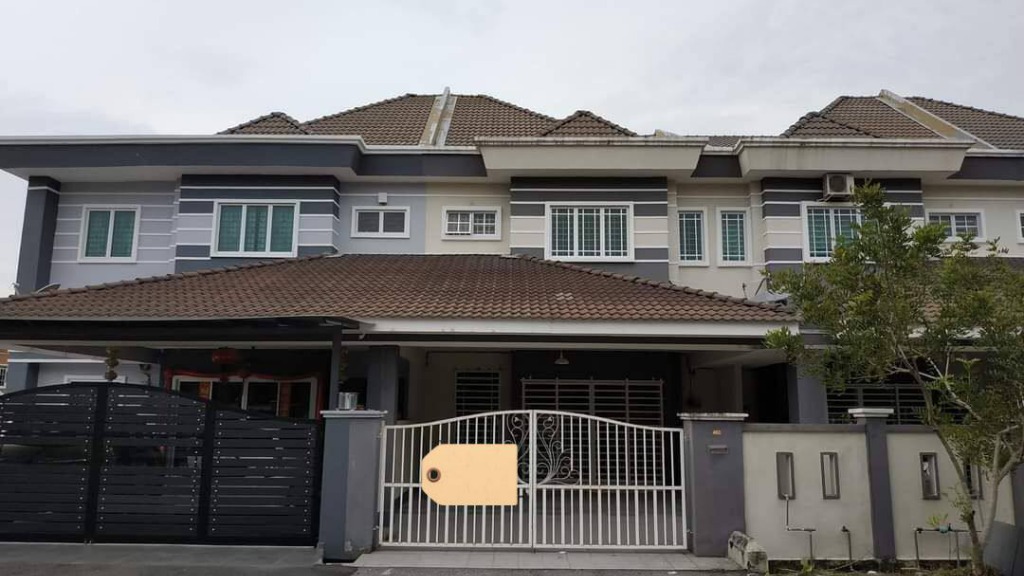 [WTS] RUMAH TERES 2 TINGKAT, TAMAN BUNGA RAYA TAPAH PERA, Property, For ...