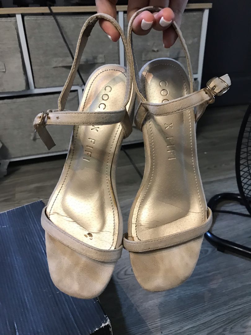 Coco x fifi block heels, Women's Fashion, Footwear, Flats & Sandals on ...