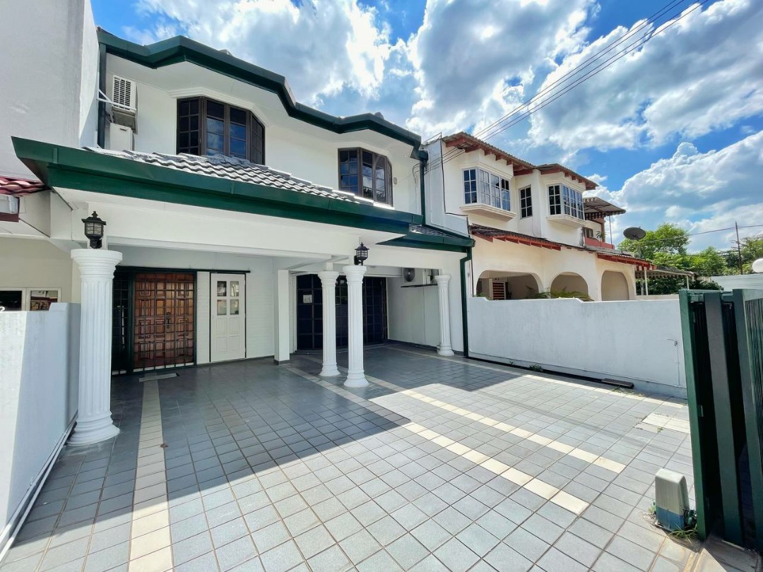 FOR SALE: 2 STOREY LINK HOUSE, PINGGIR ZAABA Taman Tun Dr Ismail, TTDI ...
