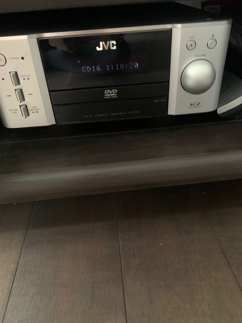 JVC DVD player with speakers , 家庭電器, 電視 & 其他娛樂, 藍光及播放器 - Carousell