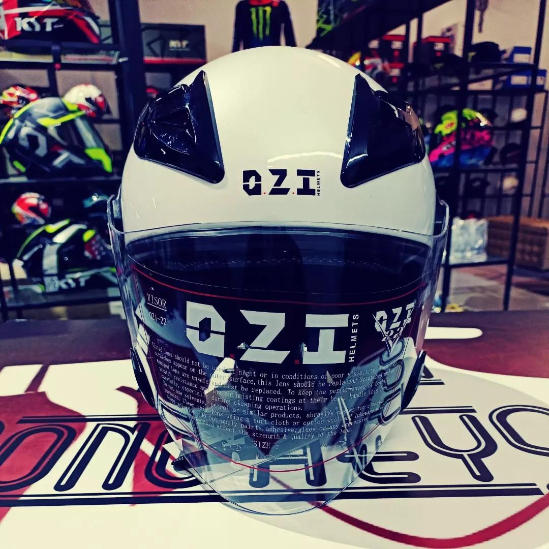 OZI 22 HELMET*PSB APPROVED*, Motorcycles, Motorcycle Apparel on Carousell