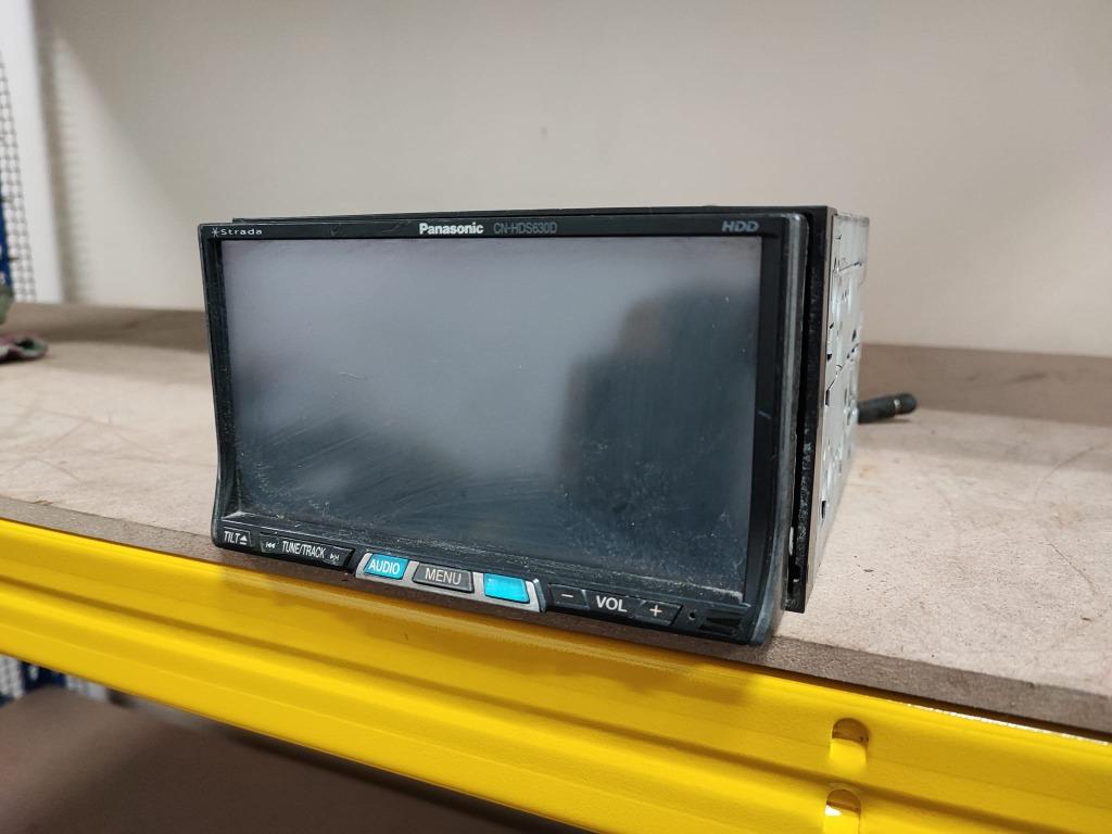 Panasonic Strada (CN-HDS630D) Navigation System Radio Double Din Player ...