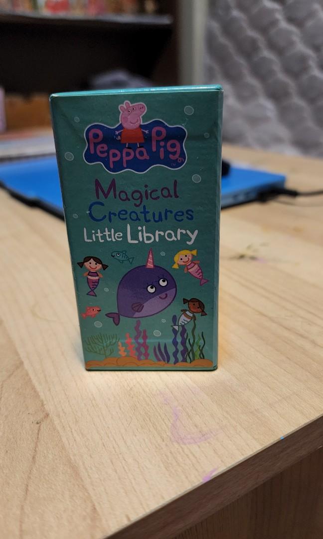Peppa pig little library, Hobbies & Toys, Toys & Games on Carousell