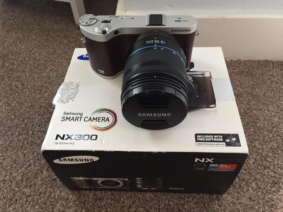 Samsung NX300 Smart Mirrorless Camera (18-55mm Kit BLACK), Photography ...