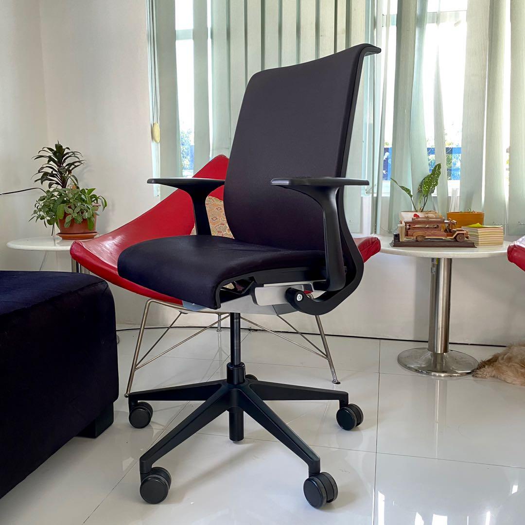 Steelcase think V1, Furniture & Home Living, Furniture, Chairs on Carousell