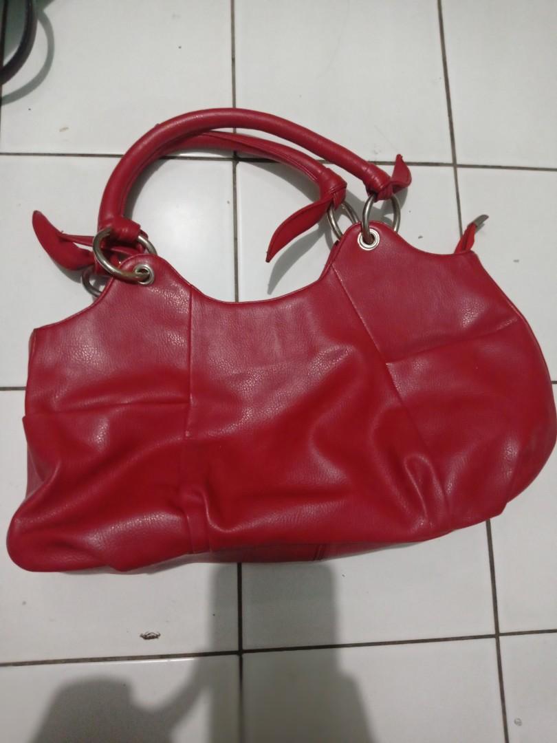 Tas simple masih bagus warna nya, udah lama di lemari, Fesyen Wanita ...