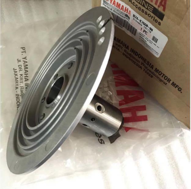 Xmax male secondary sheave, Motorcycles, Motorcycle Accessories on ...