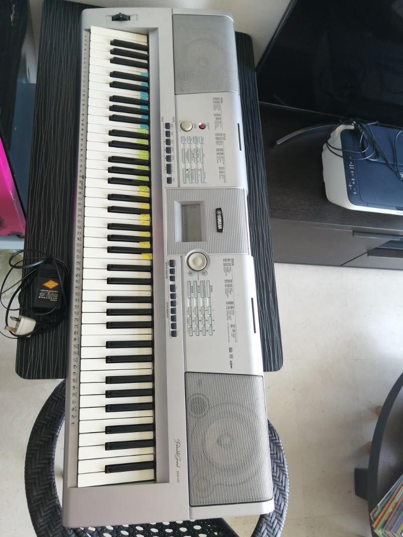 Yamaha Keyboard, Hobbies & Toys, Music & Media, Musical Instruments on ...