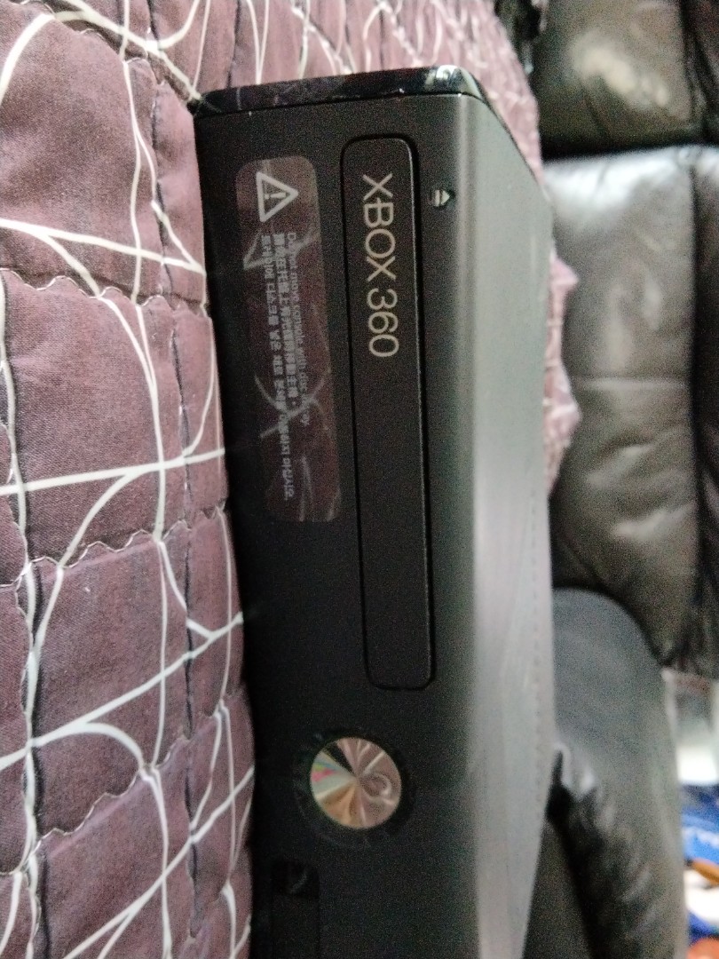 broken Xbox 360, Video Gaming, Video Game Consoles, Xbox on Carousell