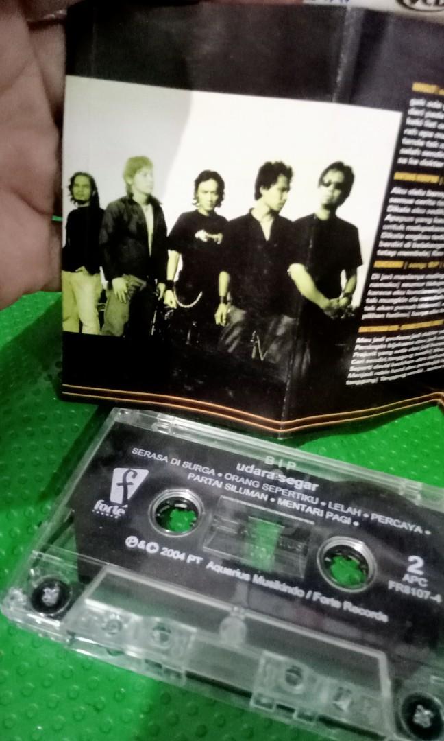 CaSsete alBuM BiP, Musik & Media, CD, DVD & Lainnya di Carousell