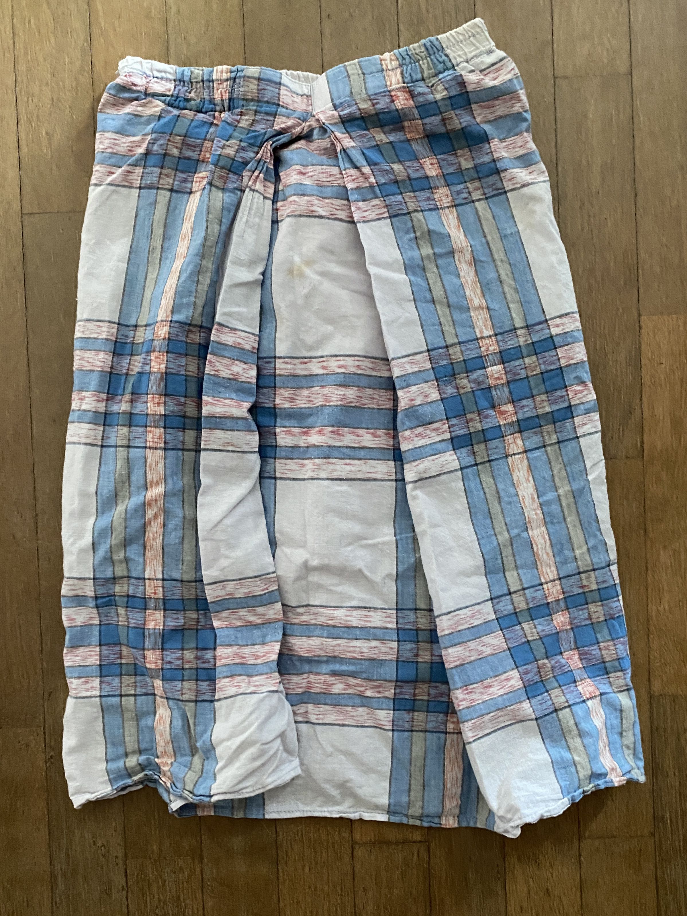 Kain Pelekat Ready Made Kanak-Kanak on Carousell