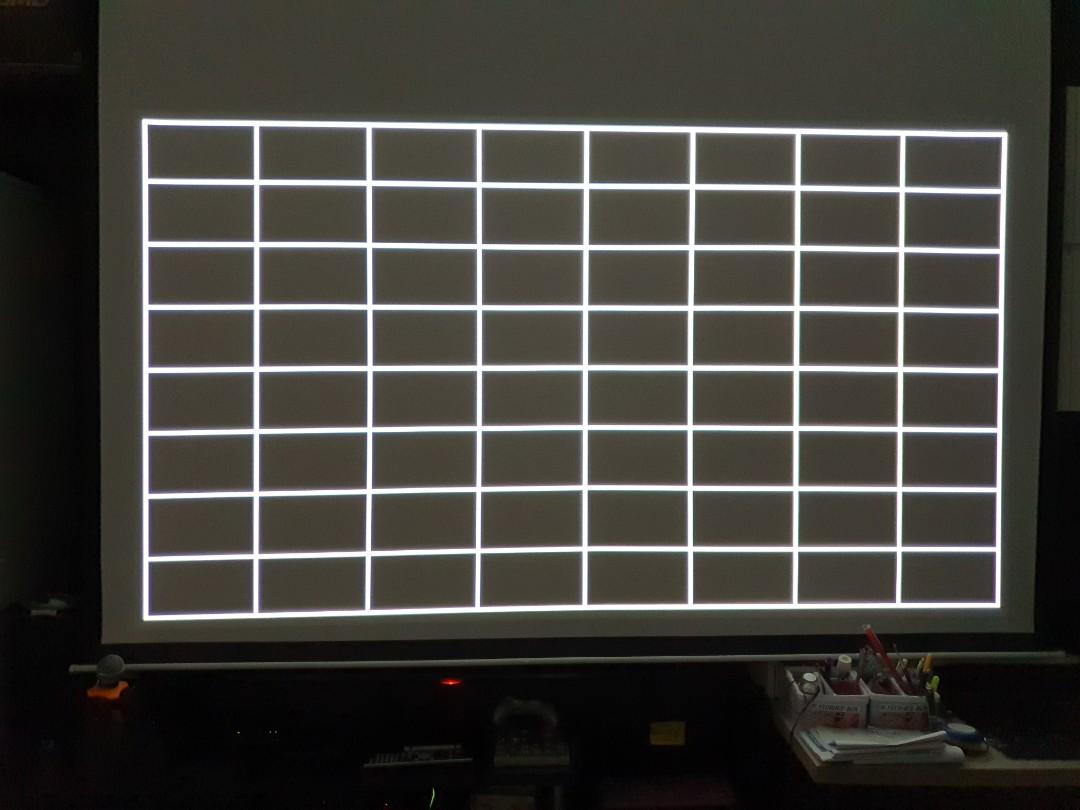 Projector Screen: Up to 100" for 16x9 Aspect Ratio. Manual Retractable ...