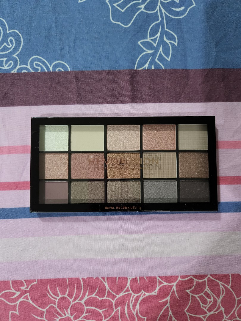 Revolution Reloaded Iconic 3.0 Eyeshadow Palette, Beauty & Personal ...