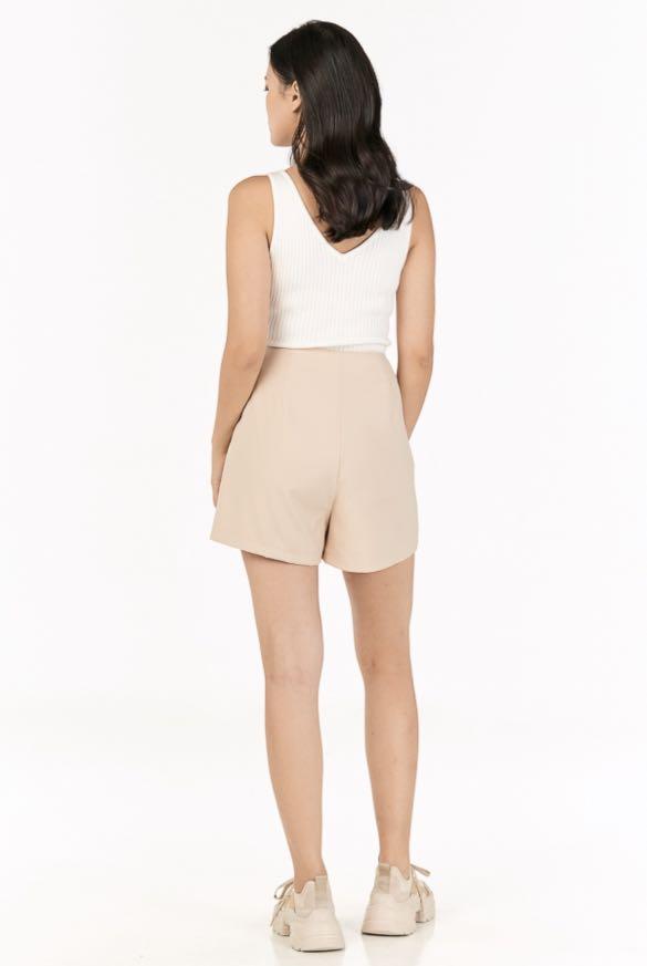 TCL Corey Shorts (Nude) - S, Women's Fashion, Bottoms, Shorts on Carousell