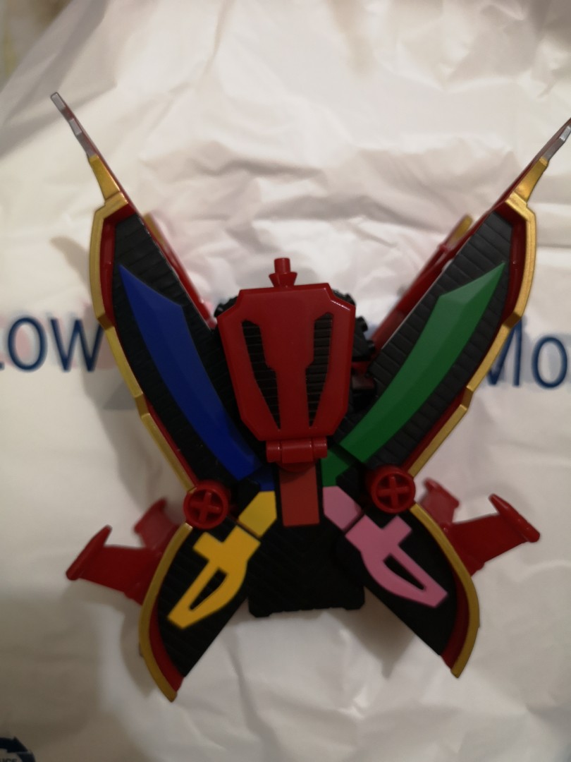 On hand... Brand new unopened gokai gallon ranger key set gokaiger ...