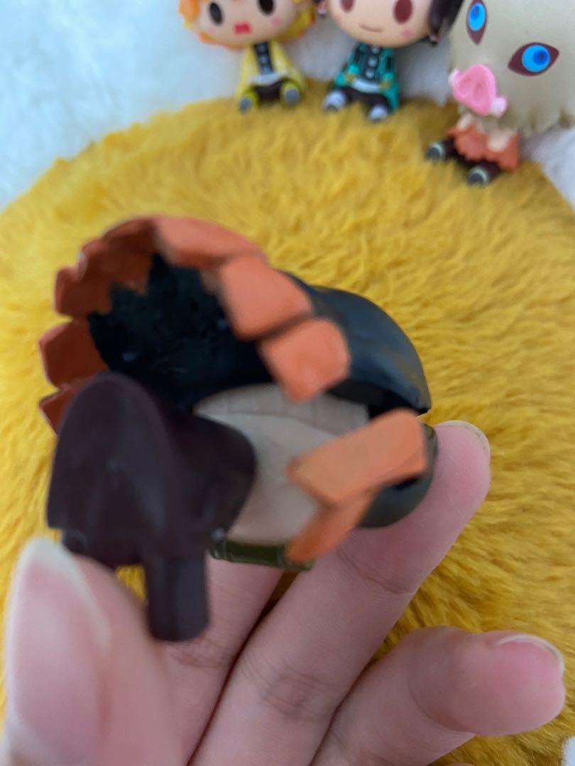 Demon slayer small figures (set) , Hobbies & Toys, Memorabilia ...