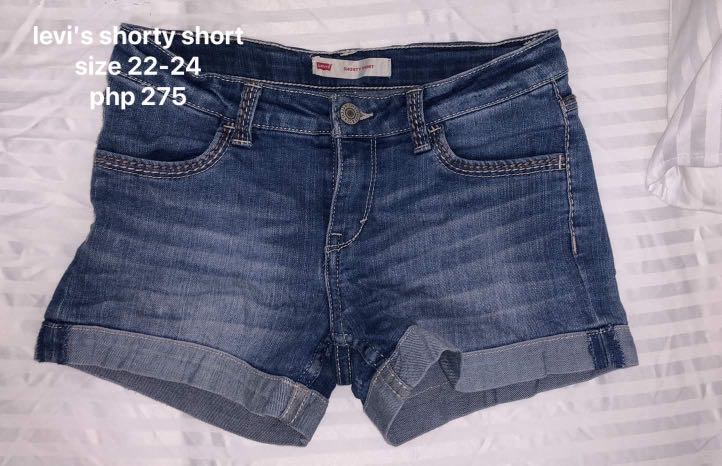 levi's shorty short ( low waist), Women's Fashion, Bottoms, Shorts on ...