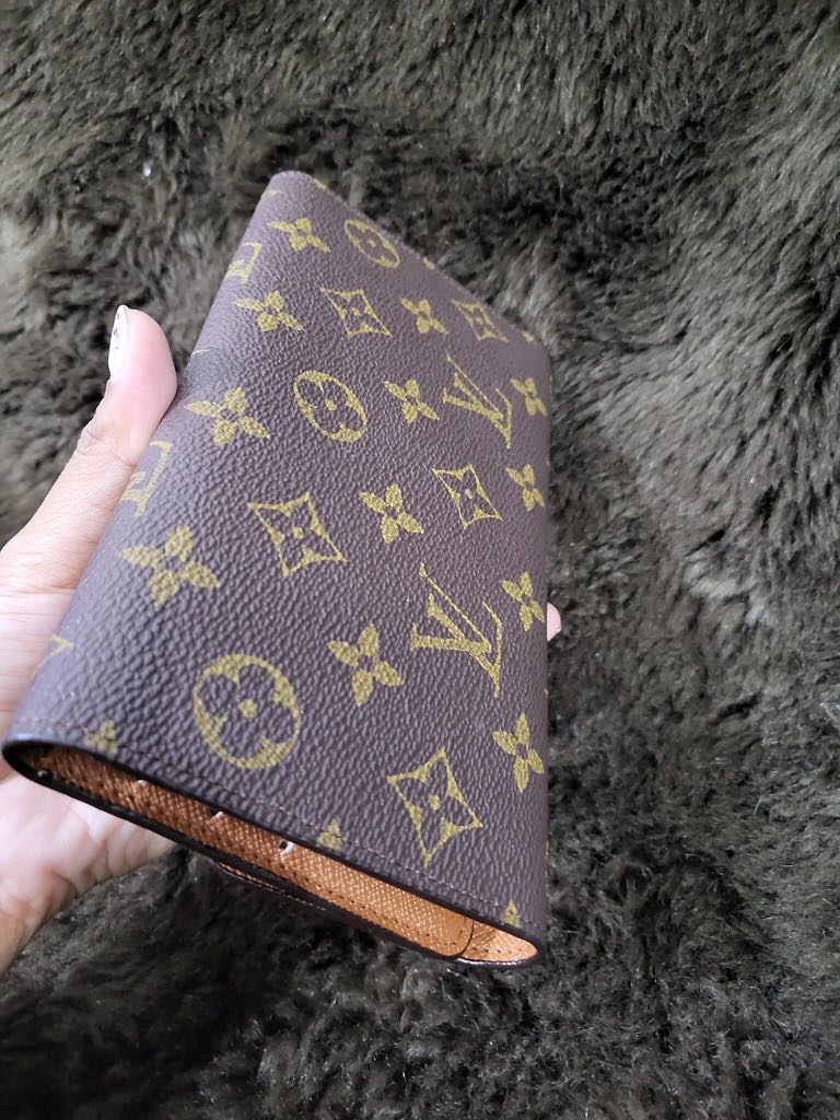 Long Mono Wallet, Women's Fashion, Bags & Wallets, Wallets & Card ...