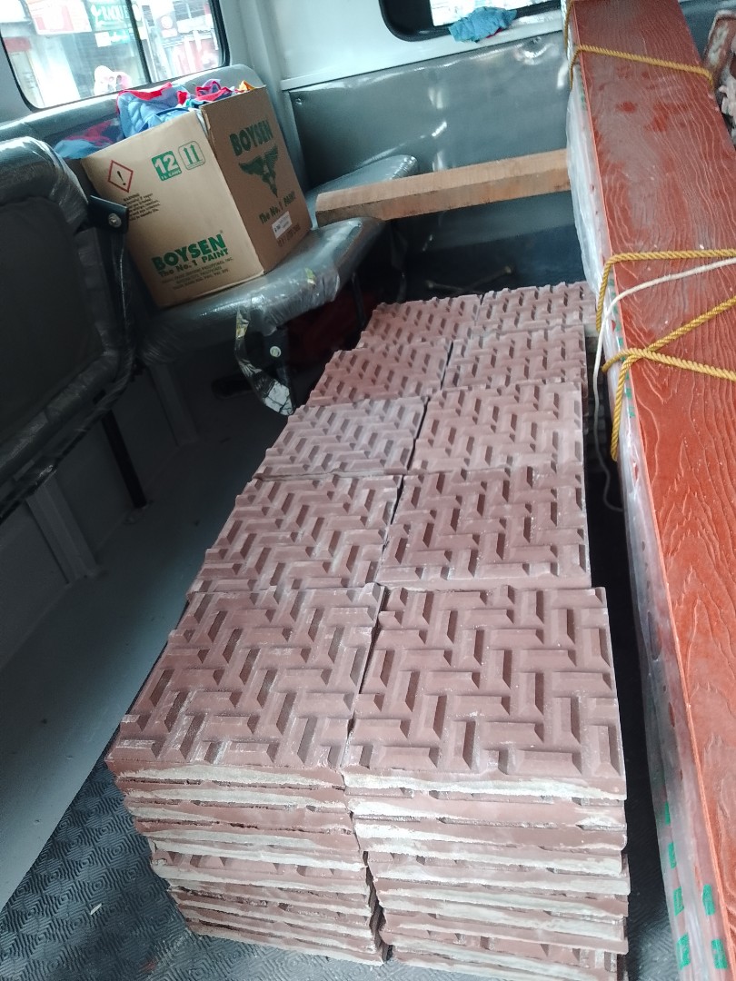 MAZE BROWN 8X8 INCHES, Furniture & Home Living, Home Improvement ...