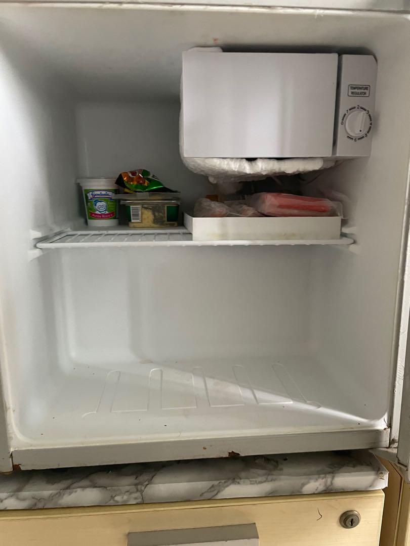 Morgan Mini Fridge, TV & Home Appliances, Kitchen Appliances on Carousell