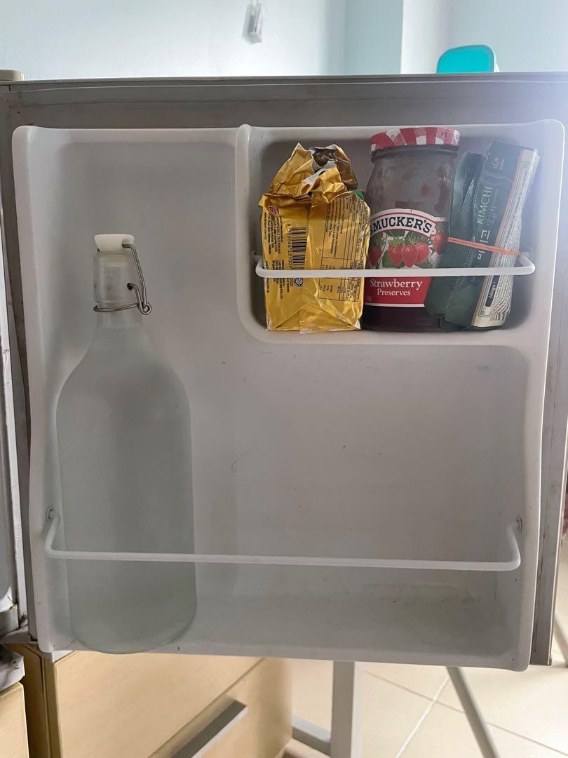 Morgan Mini Fridge, TV & Home Appliances, Kitchen Appliances on Carousell