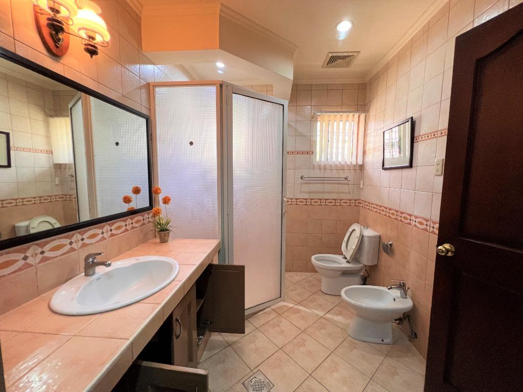 Phase 1 Maria Luisa house for sale Banilad Cebu City, Property, For ...