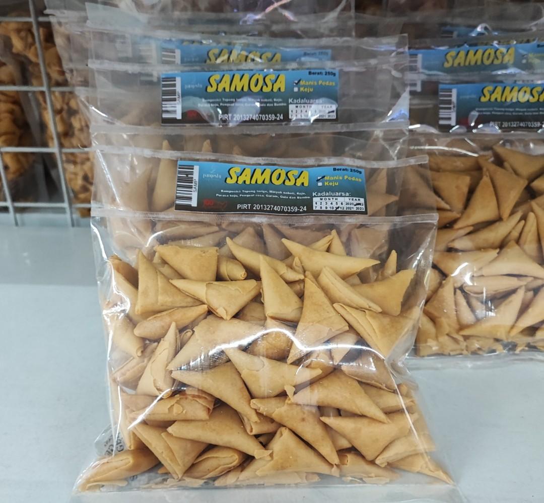 Samosa snack, Makanan & Minuman, Snek di Carousell