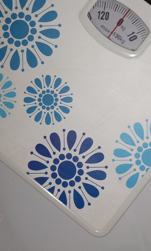 Weighing Scale, Beauty & Personal Care, Bath & Body, Body Care on Carousell