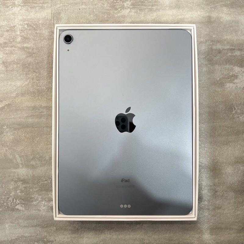 【銘喆3C】極新apple平板 Ipad Air4 64G 藍色 wifi版, 手機及配件, 手機, iPhone, iPhone 8 系列在旋轉拍賣