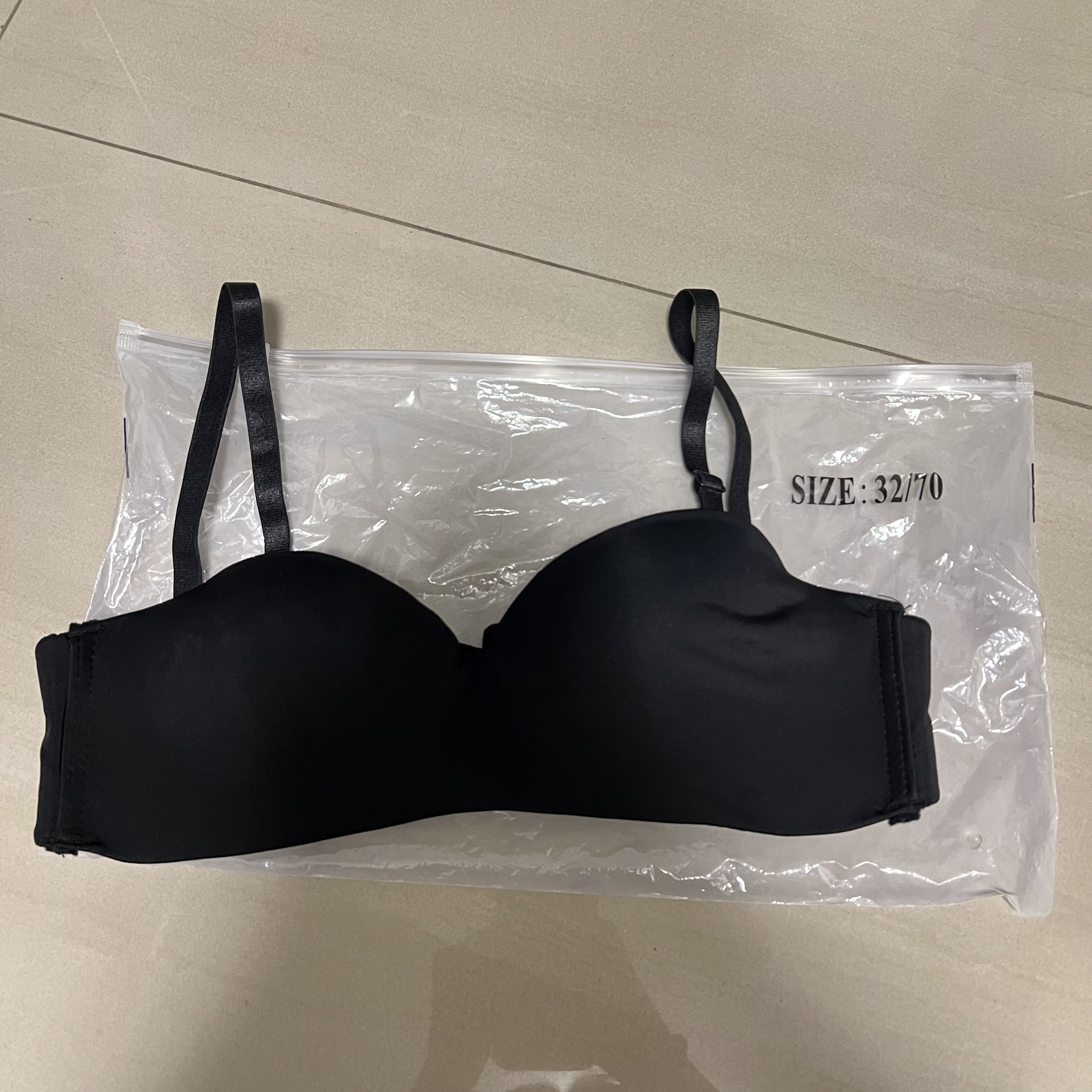 Black bra 32/70A, Women's Fashion, New Undergarments & Loungewear on ...