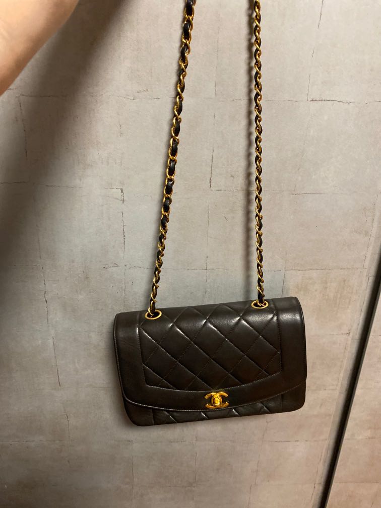 Chanel Diana lamb skin black bag, Women's Fashion, Bags & Wallets ...