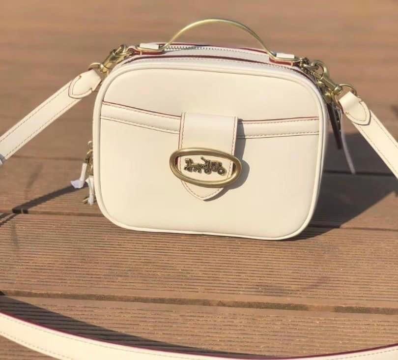 Coach Riley Lunchbox Bag (White), Women's Fashion, Bags & Wallets ...