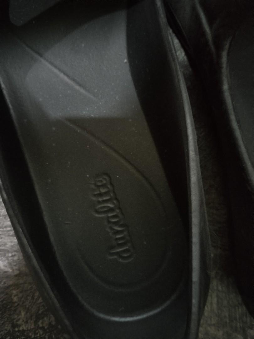 Duralite Clogs (ladies), Women's Fashion, Footwear, Flats & Sandals on ...