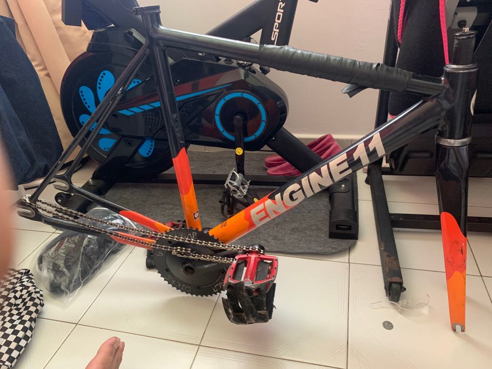 Engine 11 crit D frameset, Sports Equipment, Bicycles & Parts, Bicycles ...