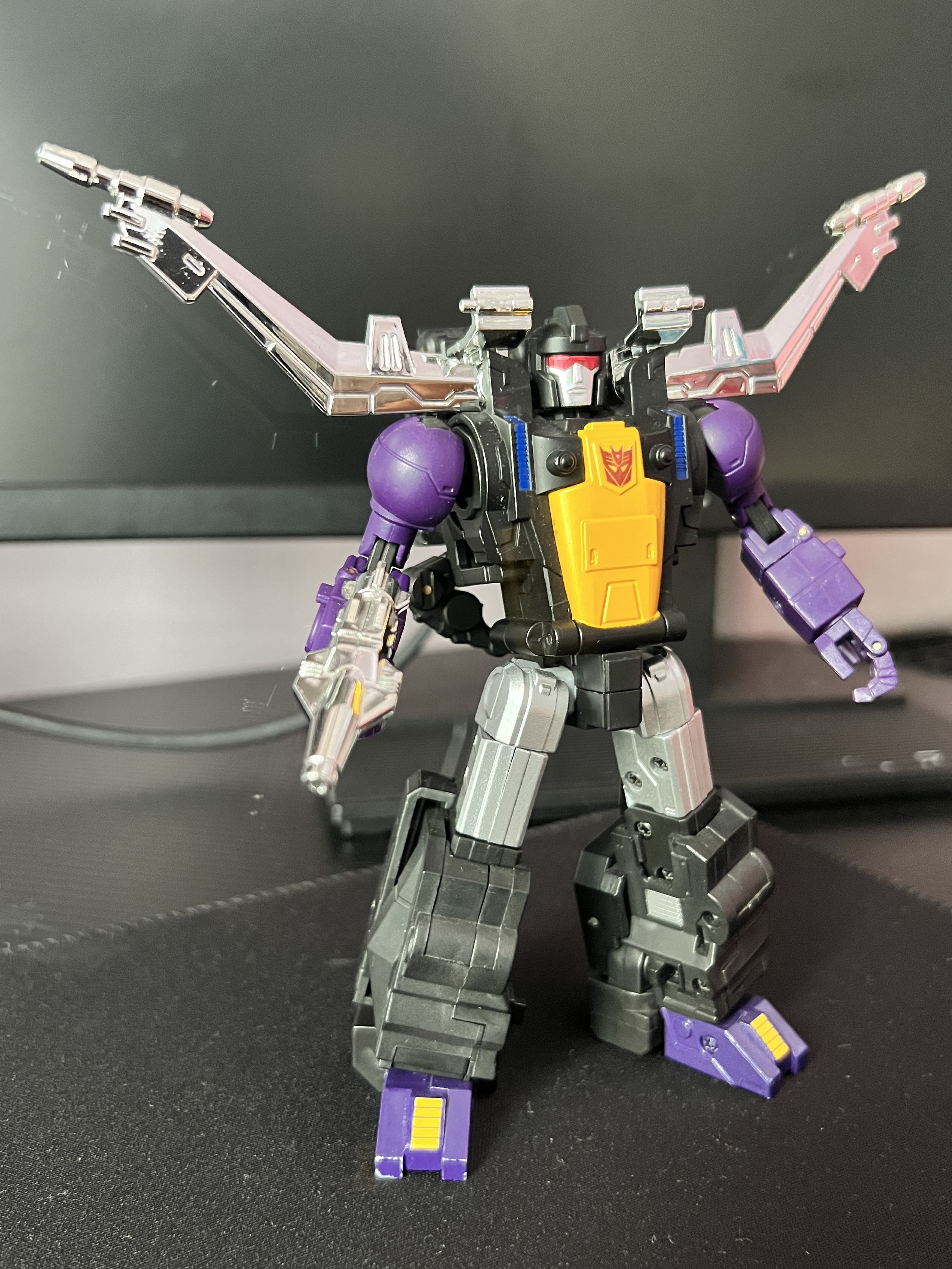 Fans Toys FT-13 Mercenary Transformers Masterpiece Fanstoy Insecticon ...