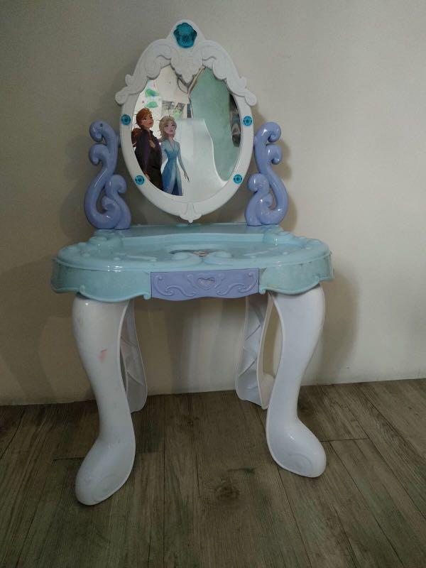 Frozen Elsa Vanity Table, Babies & Kids, Baby Nursery & Kids Furniture ...