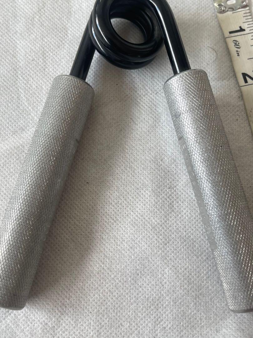 Handgrip Gripper 300 lbs, Sports Equipment, Exercise & Fitness, Toning ...